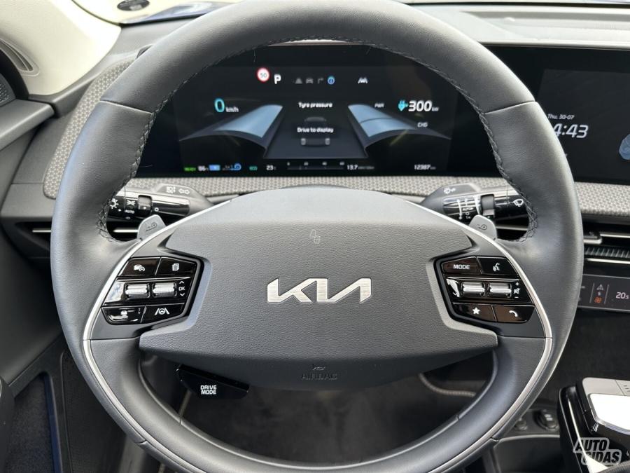 Zils Kia EV6 2023 Avižieniai, ar dzinēja tilpumu 0.00 L un nobraukumu 12 tūkst. km par 24500 €, foto 9 vietnē AUTOMOTO.COM.LV