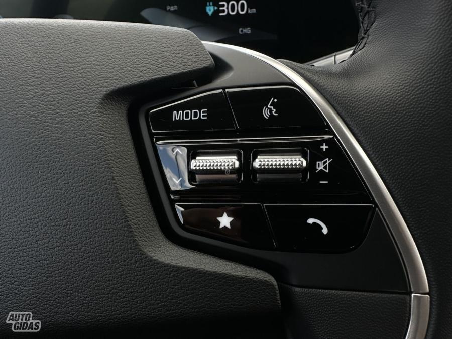 Zils Kia EV6 2023 Avižieniai, ar dzinēja tilpumu 0.00 L un nobraukumu 12 tūkst. km par 24500 €, foto 12 vietnē AUTOMOTO.COM.LV