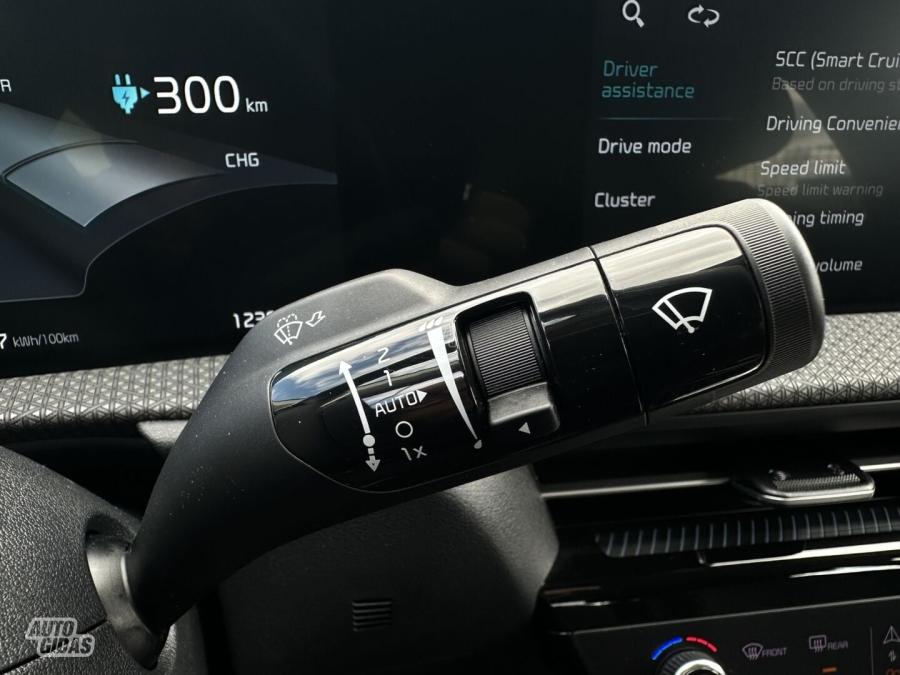 Zils Kia EV6 2023 Avižieniai, ar dzinēja tilpumu 0.00 L un nobraukumu 12 tūkst. km par 24500 €, foto 14 vietnē AUTOMOTO.COM.LV
