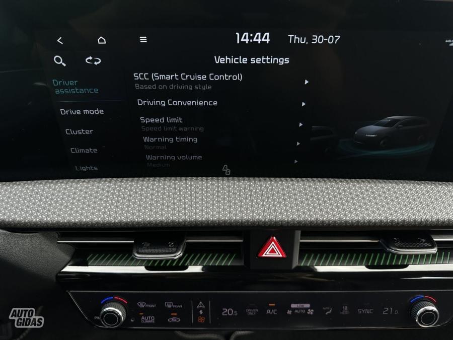 Zils Kia EV6 2023 Avižieniai, ar dzinēja tilpumu 0.00 L un nobraukumu 12 tūkst. km par 24500 €, foto 15 vietnē AUTOMOTO.COM.LV