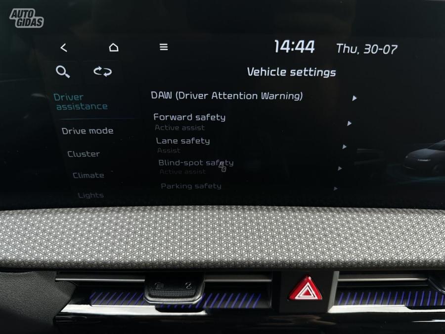 Zils Kia EV6 2023 Avižieniai, ar dzinēja tilpumu 0.00 L un nobraukumu 12 tūkst. km par 24500 €, foto 16 vietnē AUTOMOTO.COM.LV