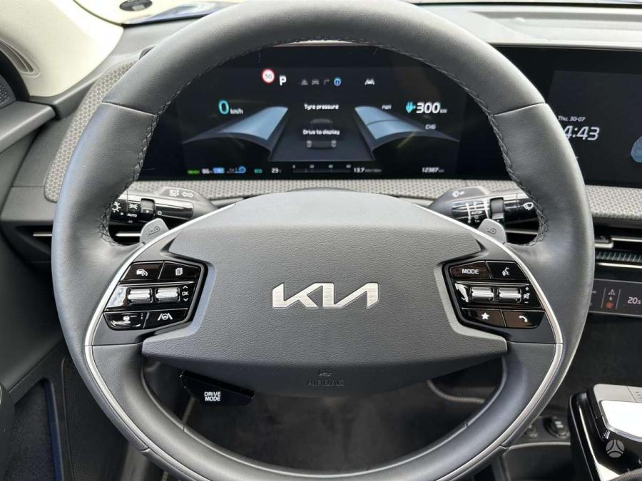 Синий Киа EV6 2023 в Вильнюс, объемом двигателя 0.00 л и пробегом 12 тыс. км за 24500 €, фото 9 на AUTOMOTO.COM.LV