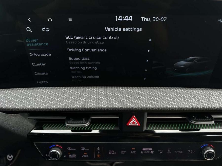 Синий Киа EV6 2023 в Вильнюс, объемом двигателя 0.00 л и пробегом 12 тыс. км за 24500 €, фото 15 на AUTOMOTO.COM.LV