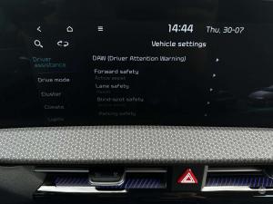 Синий Киа EV6 2023 в Вильнюс, объемом двигателя 0.00 л и пробегом 12 тыс. км за 24500 €, фото 16 на AUTOMOTO.COM.LV