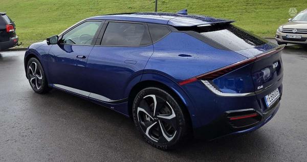 Blue Kia EV6 2024 in Kaunas, with an engine capacity of 0.00 L and mileage of 68 thousand km for 37000 €, photo 10 on AUTOMOTO.COM.LV