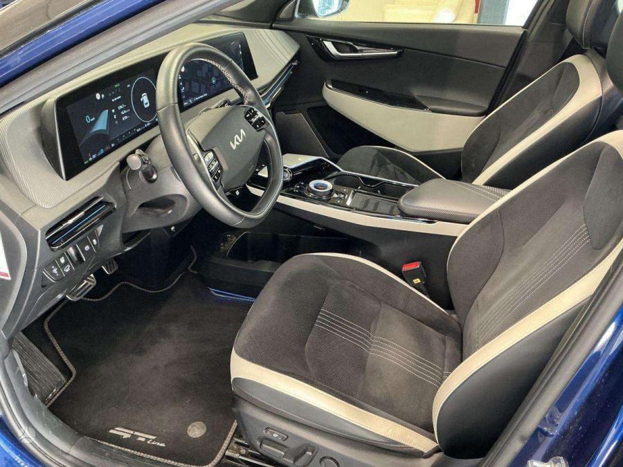 Zils Kia EV6 2021 Viļņa, ar dzinēja tilpumu 0.00 L un nobraukumu 62 tūkst. km par 34900 €, foto 8 vietnē AUTOMOTO.COM.LV