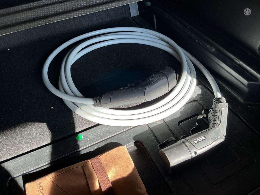 Zils Kia EV6 2021 Viļņa, ar dzinēja tilpumu 0.00 L un nobraukumu 62 tūkst. km par 34900 €, foto 12 vietnē AUTOMOTO.COM.LV