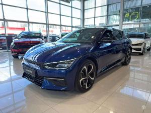 Синий Киа EV6 2021 в Вильнюс, объемом двигателя 0.00 л и пробегом 62 тыс. км за 34900 €, фото  на AUTOMOTO.COM.LV
