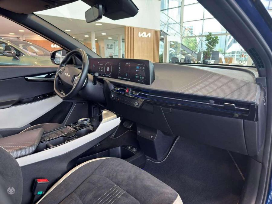 Синий Киа EV6 2021 в Вильнюс, объемом двигателя 0.00 л и пробегом 62 тыс. км за 34900 €, фото 17 на AUTOMOTO.COM.LV