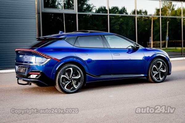 Blue Kia EV6 2022 in Parnu, with an engine capacity of 0.00 L and mileage of 125 thousand km for 33900 €, photo 2 on AUTOMOTO.COM.LV