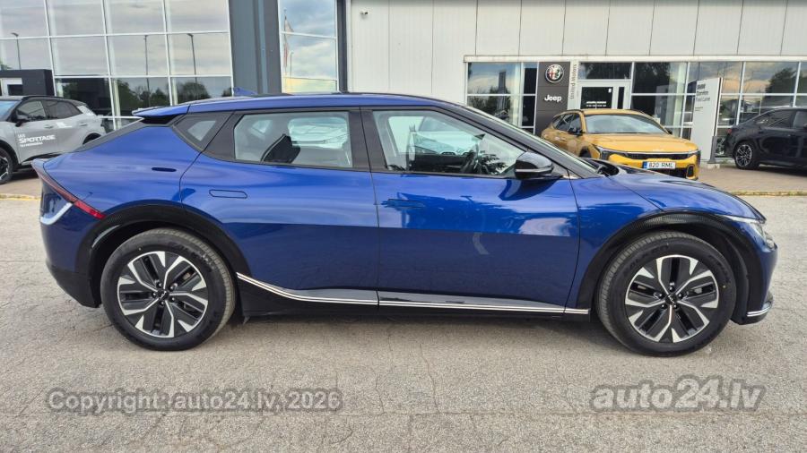 Zils Kia EV6 2023 Tallina, ar dzinēja tilpumu 0.00 L un nobraukumu 59 tūkst. km par 39900 €, foto 5 vietnē AUTOMOTO.COM.LV