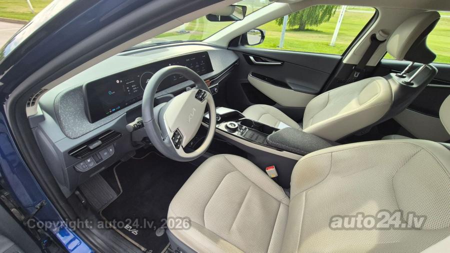 Zils Kia EV6 2023 Tallina, ar dzinēja tilpumu 0.00 L un nobraukumu 59 tūkst. km par 39900 €, foto 8 vietnē AUTOMOTO.COM.LV