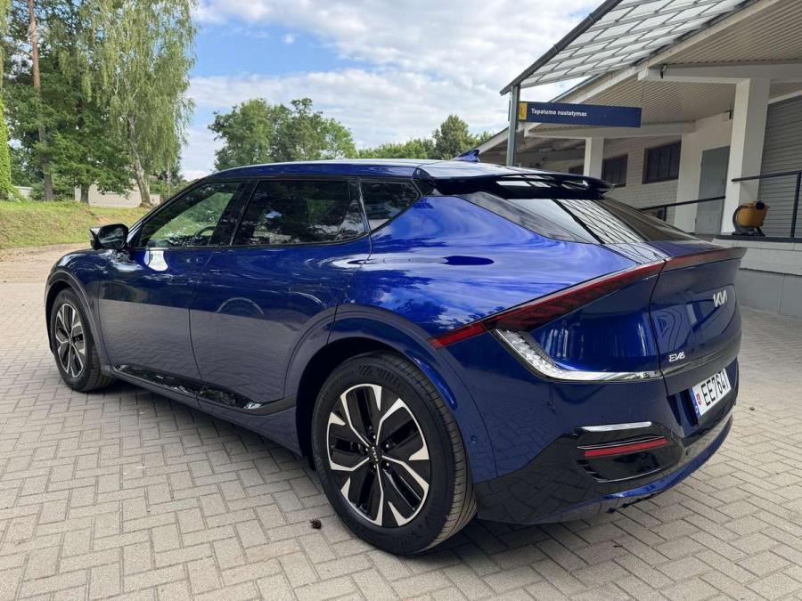 Zils Kia EV6 2023 Prienai, ar dzinēja tilpumu 0.00 L un nobraukumu 61 tūkst. km par 25999 €, foto 7 vietnē AUTOMOTO.COM.LV