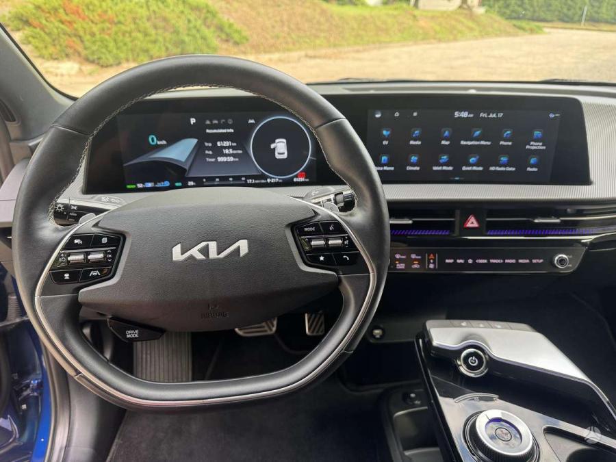 Zils Kia EV6 2023 Prienai, ar dzinēja tilpumu 0.00 L un nobraukumu 61 tūkst. km par 25999 €, foto 12 vietnē AUTOMOTO.COM.LV