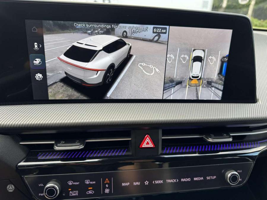 Zils Kia EV6 2023 Prienai, ar dzinēja tilpumu 0.00 L un nobraukumu 61 tūkst. km par 25999 €, foto 29 vietnē AUTOMOTO.COM.LV