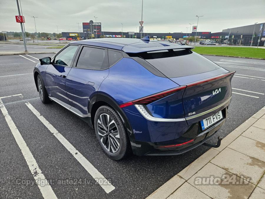 Zils Kia EV6 2023 Tallina, ar dzinēja tilpumu 0.00 L un nobraukumu 120 tūkst. km par 32500 €, foto 5 vietnē AUTOMOTO.COM.LV