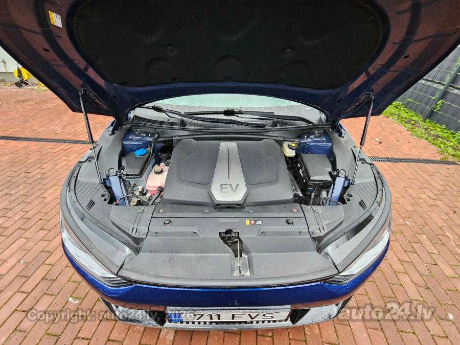 Zils Kia EV6 2023 Tallina, ar dzinēja tilpumu 0.00 L un nobraukumu 120 tūkst. km par 32500 €, foto 7 vietnē AUTOMOTO.COM.LV