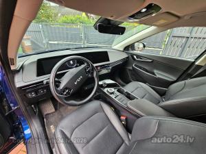 Zils Kia EV6 2023 Tallina, ar dzinēja tilpumu 0.00 L un nobraukumu 120 tūkst. km par 32500 €, foto 8 vietnē AUTOMOTO.COM.LV