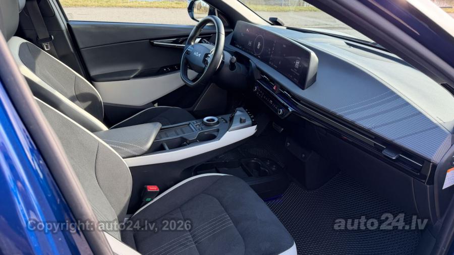 Zils Kia EV6 2024 Tartu, ar dzinēja tilpumu 0.00 L un nobraukumu 64 tūkst. km par 41900 €, foto 16 vietnē AUTOMOTO.COM.LV