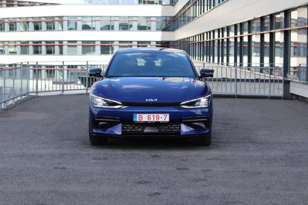 Kia EV6 2025 in Riga, with an engine capacity of 0.00 L and mileage of 18 thousand km for 37980 €, photo 2 on AUTOMOTO.COM.LV