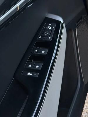 Kia EV6 2025 in Riga, with an engine capacity of 0.00 L and mileage of 18 thousand km for 37980 €, photo 10 on AUTOMOTO.COM.LV