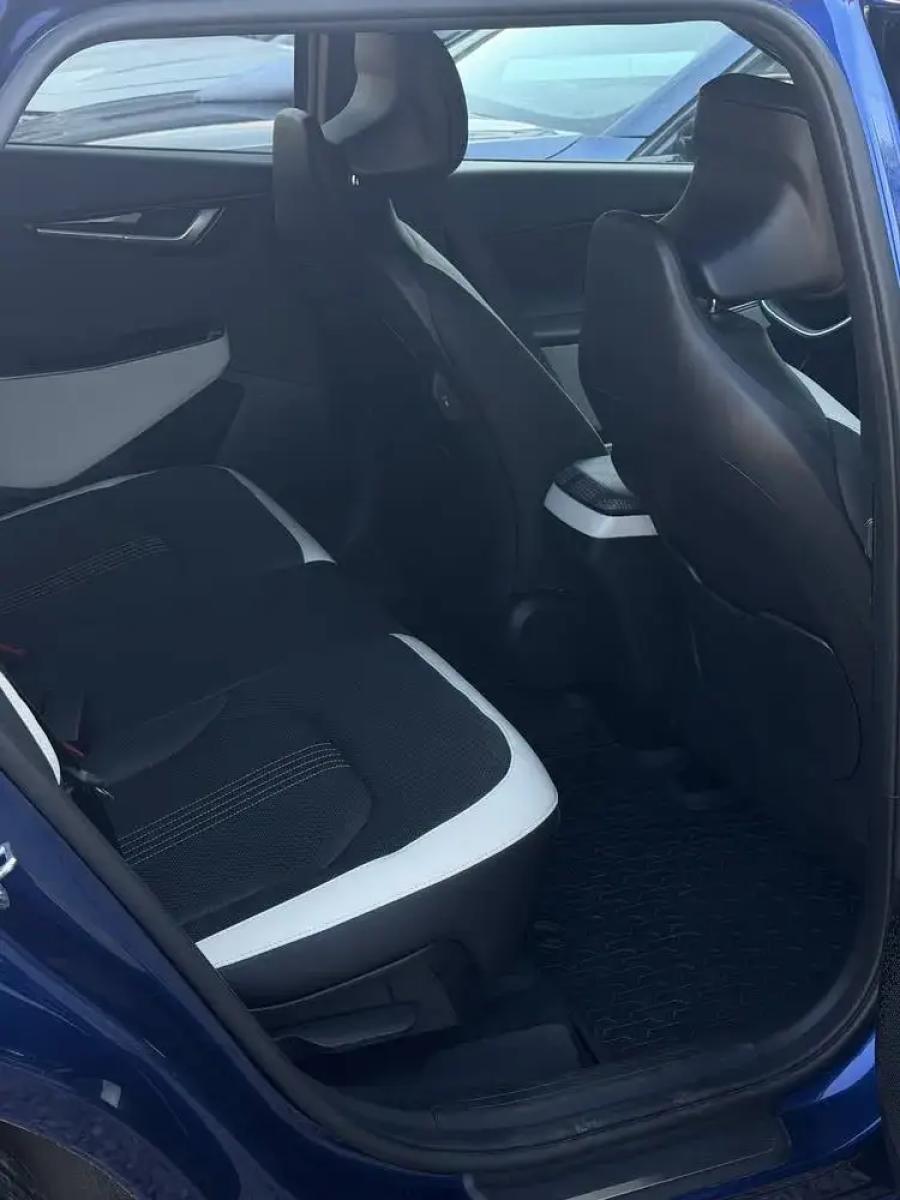 Kia EV6 2025 in Riga, with an engine capacity of 0.00 L and mileage of 18 thousand km for 37980 €, photo 17 on AUTOMOTO.COM.LV