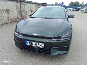Green Kia EV6 2022 in Kaunas, with an engine capacity of 0.00 L and mileage of 55 thousand km for 23500 €, photo 3 on AUTOMOTO.COM.LV