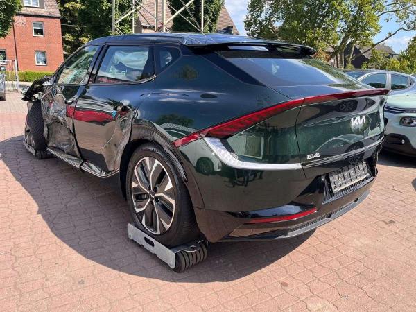 Zaļš Kia EV6 2023 Viļņa, ar dzinēja tilpumu 0.00 L un nobraukumu 30 tūkst. km par 11858 €, foto 4 vietnē AUTOMOTO.COM.LV