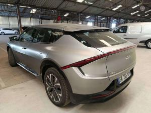 Pelēks Kia EV6 2022 Šauļi, ar dzinēja tilpumu 0.00 L un nobraukumu 61 tūkst. km par 32658 €, foto 4 vietnē AUTOMOTO.COM.LV