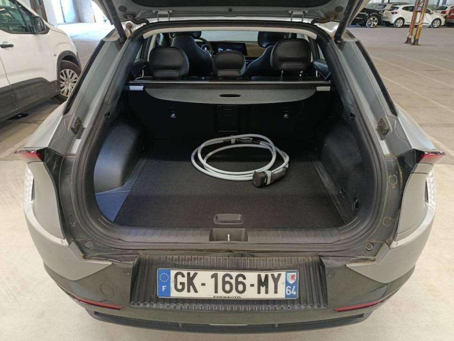Pelēks Kia EV6 2022 Šauļi, ar dzinēja tilpumu 0.00 L un nobraukumu 61 tūkst. km par 32658 €, foto 8 vietnē AUTOMOTO.COM.LV