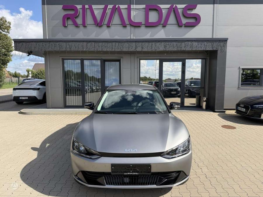 Pelēks Kia EV6 2022 Šauļi, ar dzinēja tilpumu 0.00 L un nobraukumu 61 tūkst. km par 32658 €, foto 6 vietnē AUTOMOTO.COM.LV