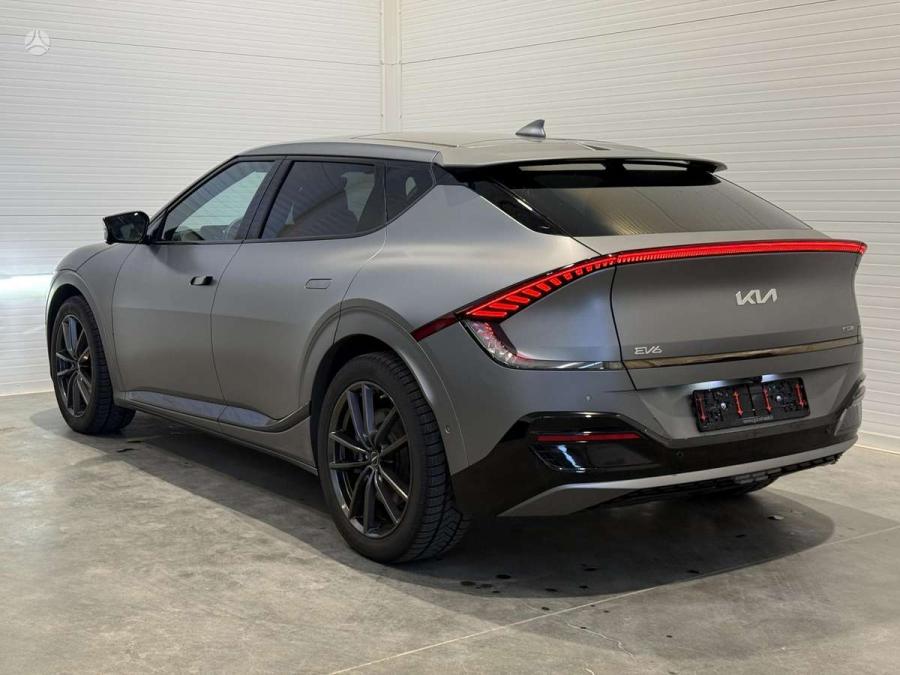 Pelēks Kia EV6 2024 Viļņa, ar dzinēja tilpumu 0.00 L un nobraukumu 20 tūkst. km par 37950 €, foto 5 vietnē AUTOMOTO.COM.LV