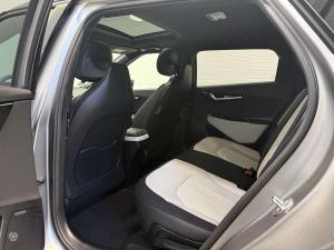 Pelēks Kia EV6 2024 Viļņa, ar dzinēja tilpumu 0.00 L un nobraukumu 20 tūkst. km par 37950 €, foto 12 vietnē AUTOMOTO.COM.LV