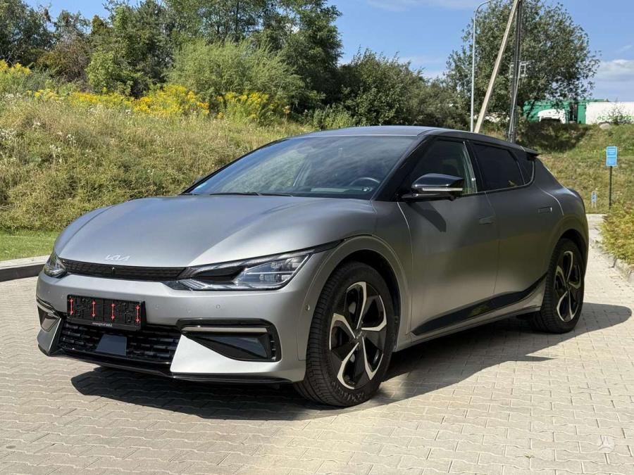 Grey Kia EV6 2024 in Vilnius, with an engine capacity of 0.00 L and mileage of 30 thousand km for 36950 €, photo 4 on AUTOMOTO.COM.LV
