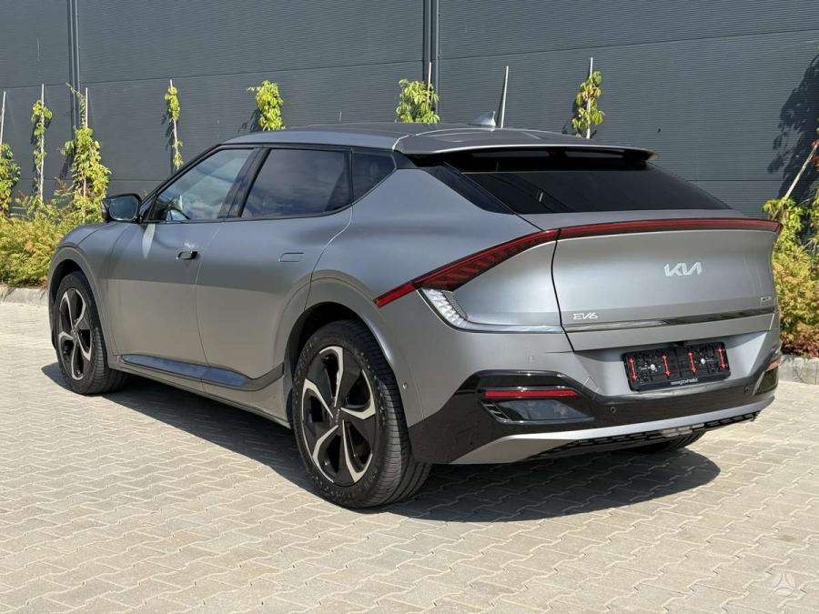 Grey Kia EV6 2024 in Vilnius, with an engine capacity of 0.00 L and mileage of 30 thousand km for 36950 €, photo 6 on AUTOMOTO.COM.LV