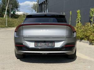 Grey Kia EV6 2024 in Vilnius, with an engine capacity of 0.00 L and mileage of 30 thousand km for 36950 €, photo 7 on AUTOMOTO.COM.LV
