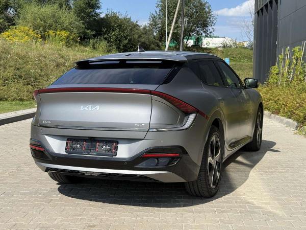 Grey Kia EV6 2024 in Vilnius, with an engine capacity of 0.00 L and mileage of 30 thousand km for 36950 €, photo 7 on AUTOMOTO.COM.LV
