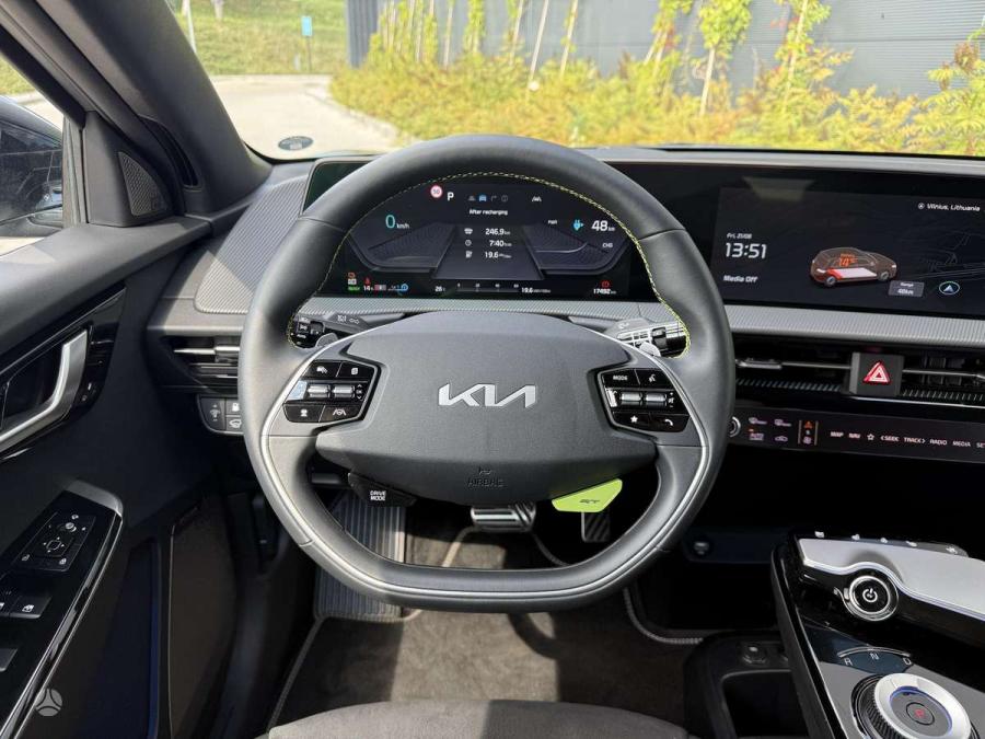 Серый Киа EV6 2024 в Вильнюс, объемом двигателя 0.00 л и пробегом 18 тыс. км за 37950 €, фото 14 на AUTOMOTO.COM.LV