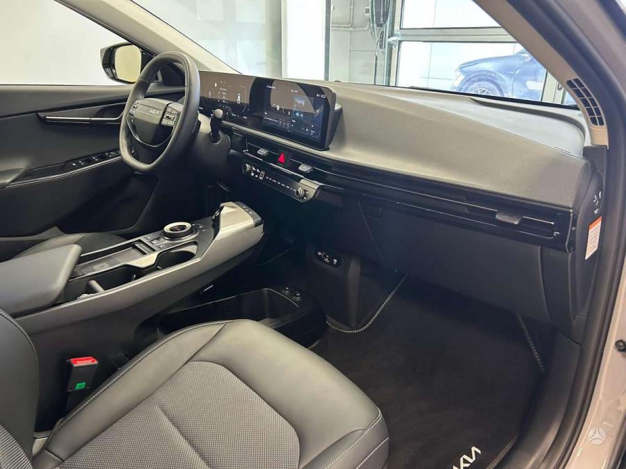 Pelēks Kia EV6 2026 Viļņa, ar dzinēja tilpumu 0.00 L un nobraukumu 2 tūkst. km par 47490 €, foto 14 vietnē AUTOMOTO.COM.LV