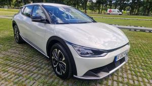 Grey Kia EV6 2022 in Kaunas, with an engine capacity of 0.00 L and mileage of 84 thousand km for 21700 €, photo 5 on AUTOMOTO.COM.LV
