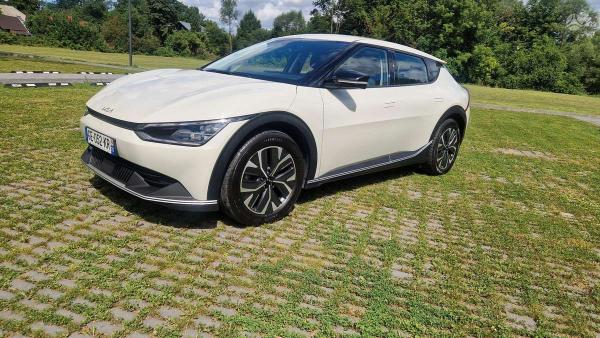 Серый Киа EV6 2022 в Каунас, объемом двигателя 0.00 л и пробегом 84 тыс. км за 21700 €, фото 5 на AUTOMOTO.COM.LV
