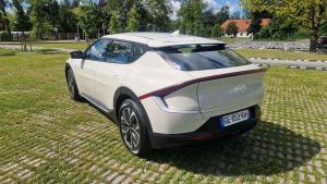 Grey Kia EV6 2022 in Kaunas, with an engine capacity of 0.00 L and mileage of 84 thousand km for 21700 €, photo 8 on AUTOMOTO.COM.LV