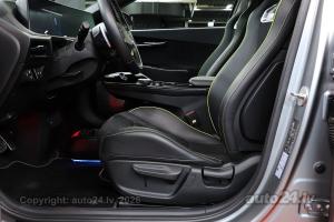 Grey Kia EV6 2023 in Tallinn, with an engine capacity of 0.00 L and mileage of 71 thousand km for 42995 €, photo 8 on AUTOMOTO.COM.LV