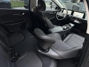 Pelēks Kia EV6 2023 Jelgava, ar dzinēja tilpumu 0.00 L un nobraukumu 107 tūkst. km par 27900 €, foto 9 vietnē AUTOMOTO.COM.LV