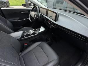 Pelēks Kia EV6 2023 Jelgava, ar dzinēja tilpumu 0.00 L un nobraukumu 107 tūkst. km par 27900 €, foto 10 vietnē AUTOMOTO.COM.LV