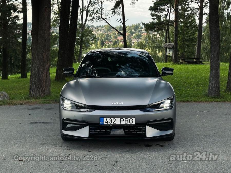 Pelēks Kia EV6 2023 Viljandi, ar dzinēja tilpumu 0.00 L un nobraukumu 165 tūkst. km par 31500 €, foto 3 vietnē AUTOMOTO.COM.LV