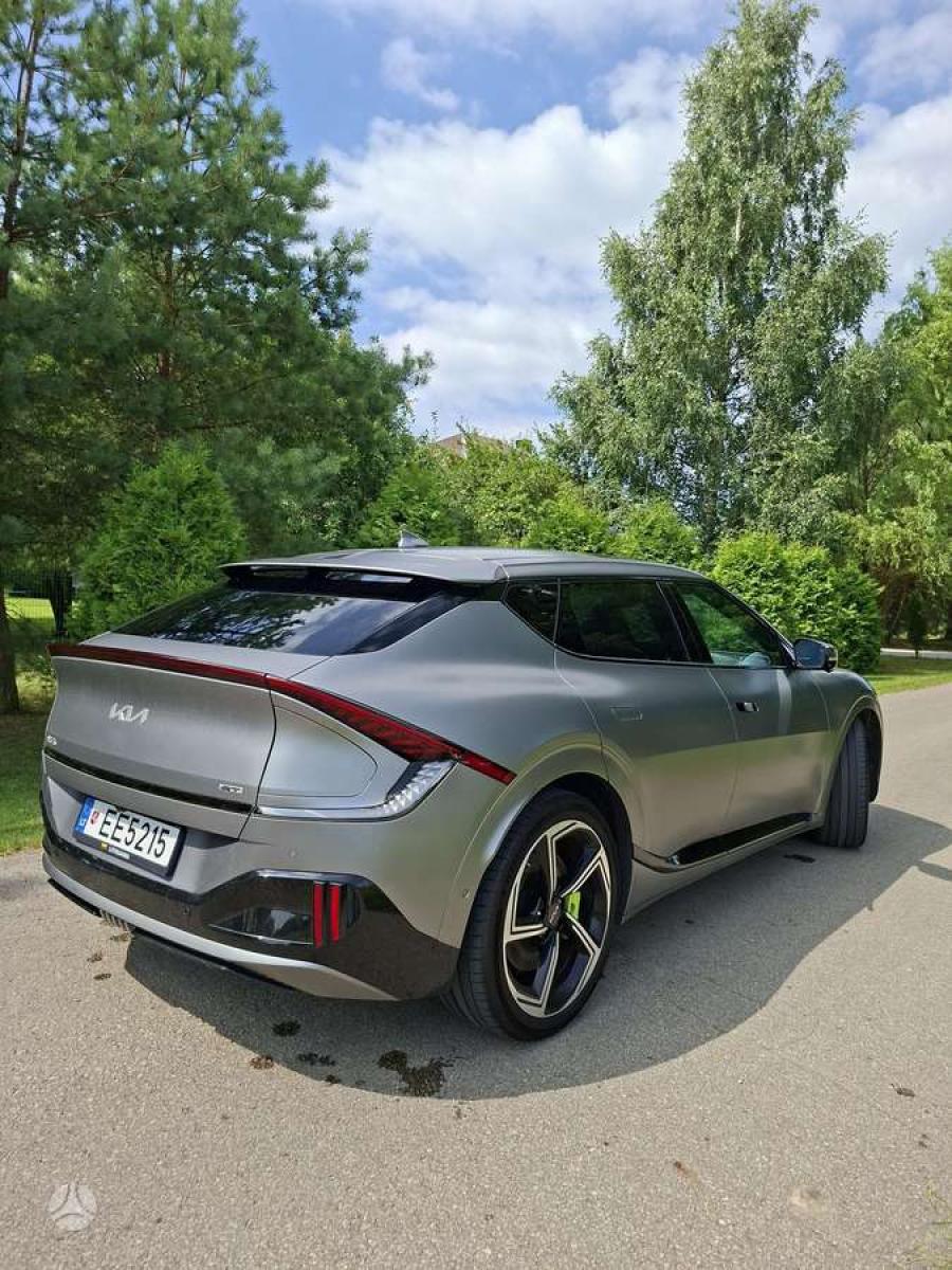 Серый Киа EV6 2023 в Каунас, объемом двигателя 0.00 л и пробегом 48 тыс. км за 34500 €, фото 4 на AUTOMOTO.COM.LV