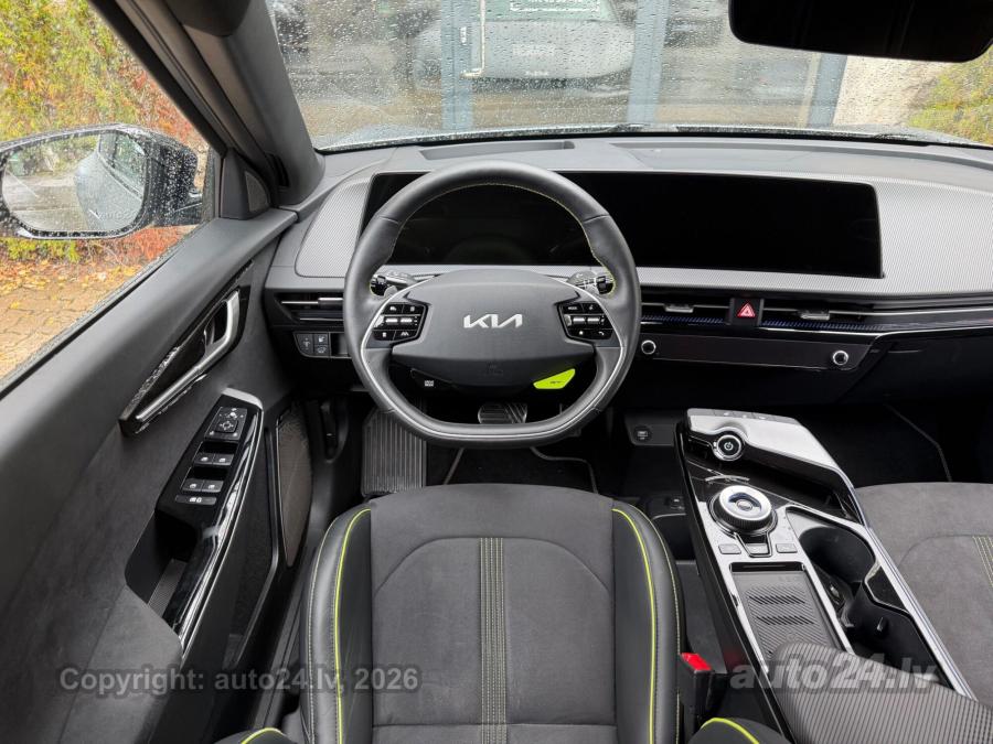 Серый Киа EV6 2023 в Таллин, объемом двигателя 0.00 л и пробегом 119 тыс. км за 35990 €, фото 6 на AUTOMOTO.COM.LV
