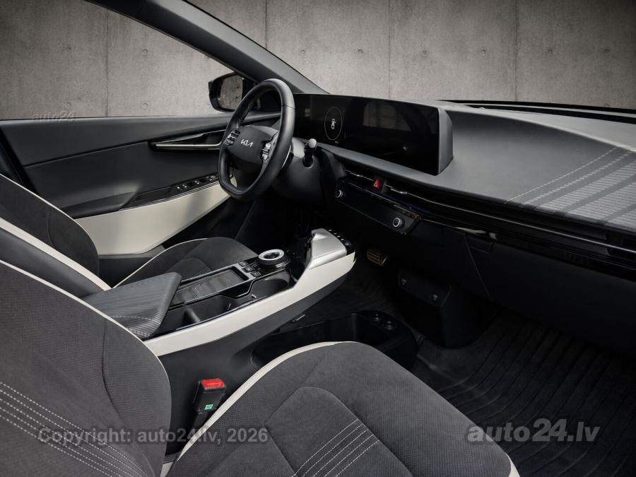 Kia EV6 2022 in Tallinn, with an engine capacity of 0.00 L and mileage of 68 thousand km for 35995 €, photo 3 on AUTOMOTO.COM.LV