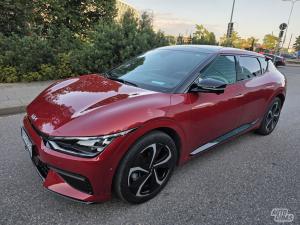 Красный Киа EV6 2022 в Вильнюс, объемом двигателя 0.00 л и пробегом 44 тыс. км за 31999 €, фото  на AUTOMOTO.COM.LV